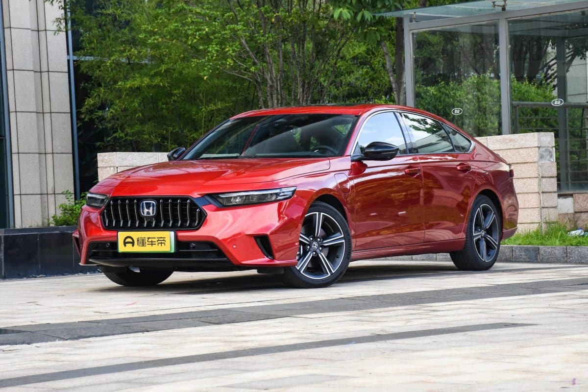 HONDA INSPIRE PHEV - CEVAUTO