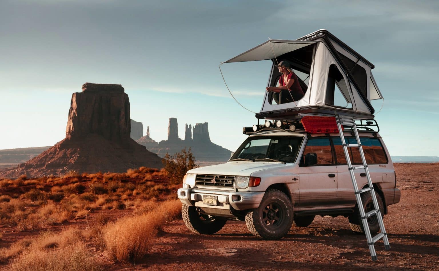 Rooftop Tent Z-Shape Hard Shell - CEVAUTO